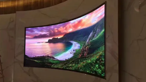 Get Creative With A Curved LED Display Wall | Video Wall 21
